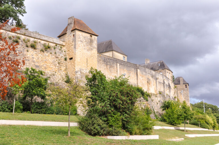 Visit Caen in Normandy : Top Things to See in Caen - La Marinière en Voyage